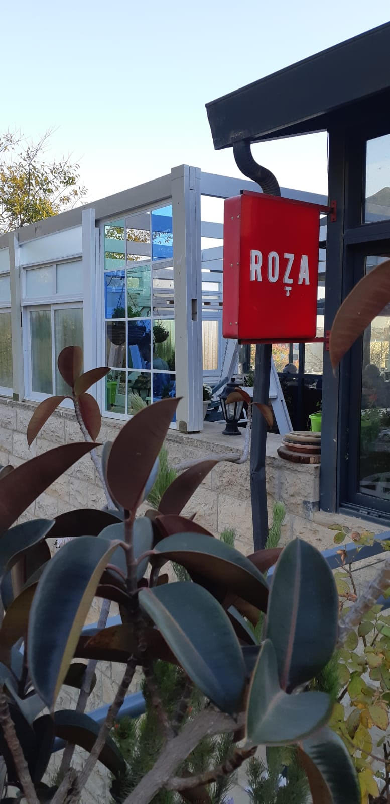 מסעדת רוזה | מתחם המצודה | גוש עציון | ROZA GRILL & SMOKEHOUSE – מסעדת ...